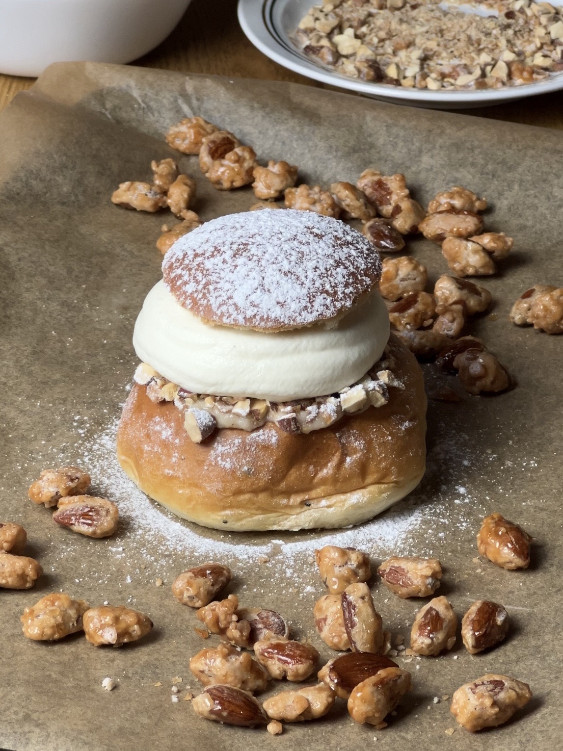 Semlor med brända mandlar (godaste semlan!) – Baka med Josefine